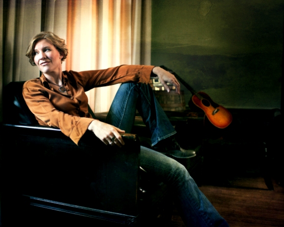 Catie Curtis / Star Statements International - Celebrity Statement